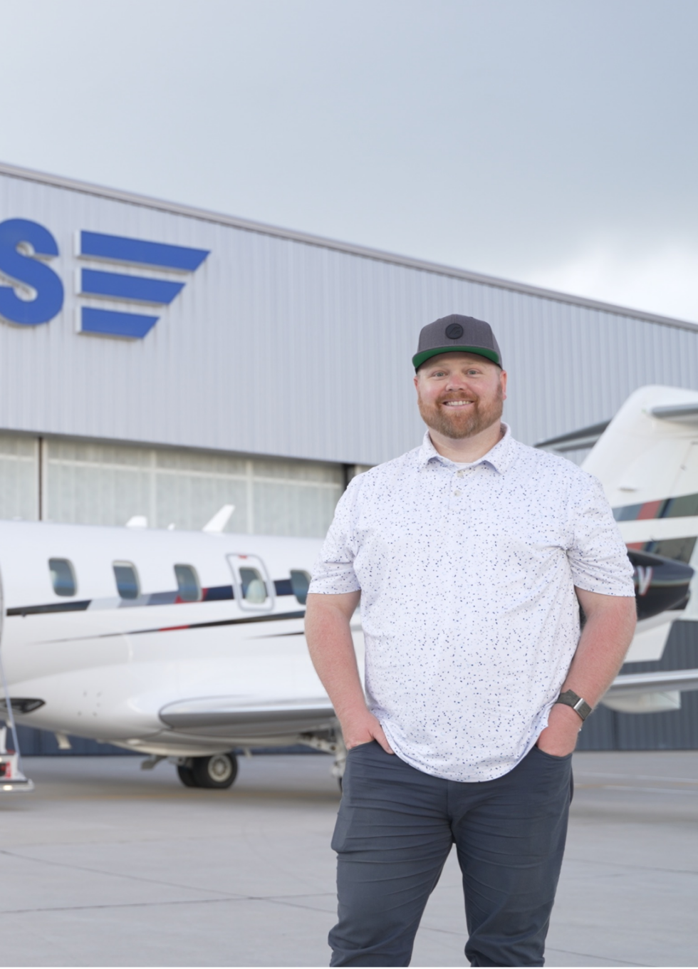 Hire Charlie - airplaneacademy.com